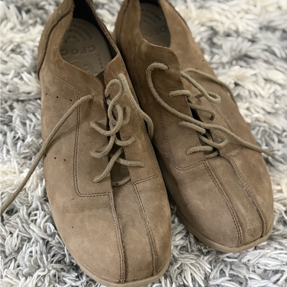 CROCS | Shoes | Crocs Mens Tan Oxfords | Poshmark